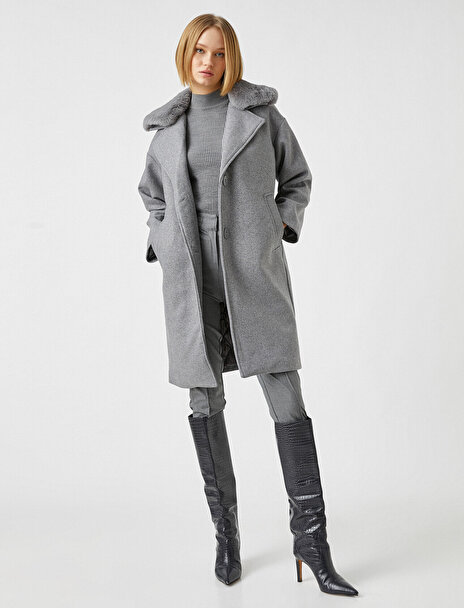 Koton Kadın Yakası Suni Kürk Kaban