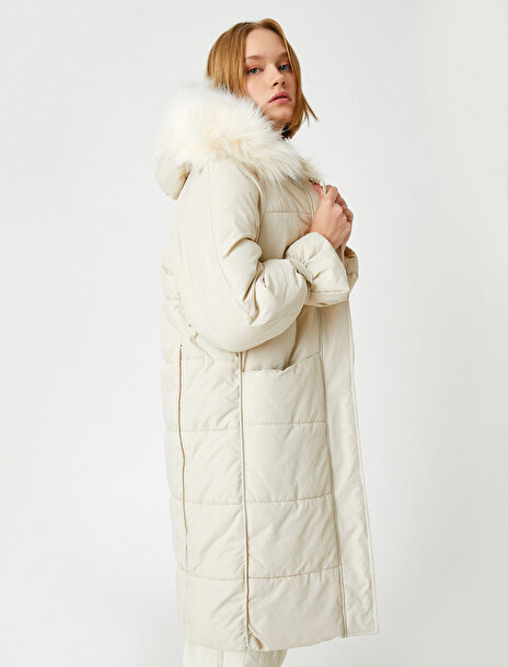Koton Kadın Suni Kürklü Kapitone Uzun Anorak Mont