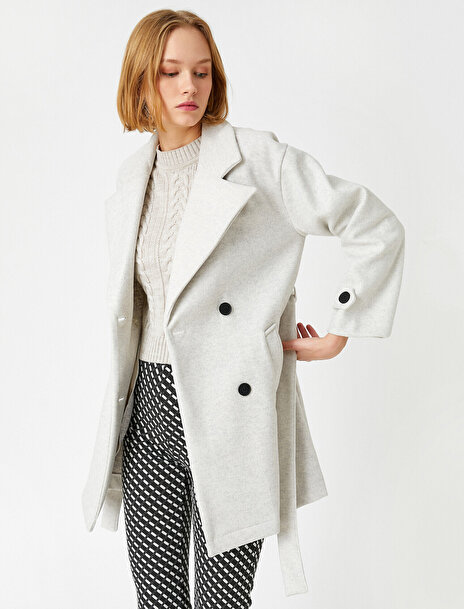 Koton Kadın Katlı Yaka Düğmeli Kuşaklı Kaban