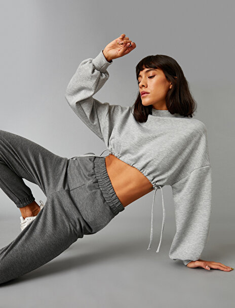 Koton Kadın Crop Lastikli Oversize Spor Swweatshirt Koton Kadın Crop Lastikli Oversize Spor Swweatshirt