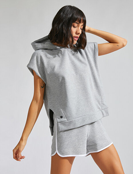 Koton Kadın Kapüşonlu Kolsuz Sweatshirt