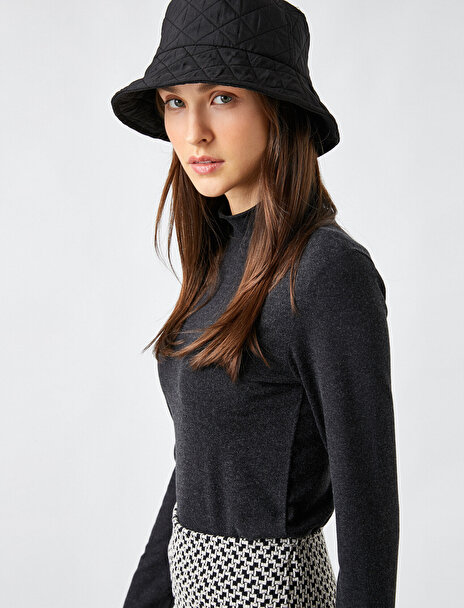 Koton Kadın Yarım Balıkçı Yaka Tişört Uzun Kollu