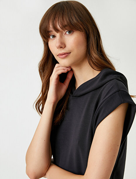 Koton Kadın Kolsuz Kapüşonlu Sweatshirt