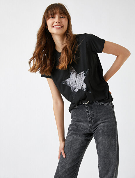 Koton Kadın Yıldız Baskılı Tişört Kısa Kollu Bisiklet Yaka