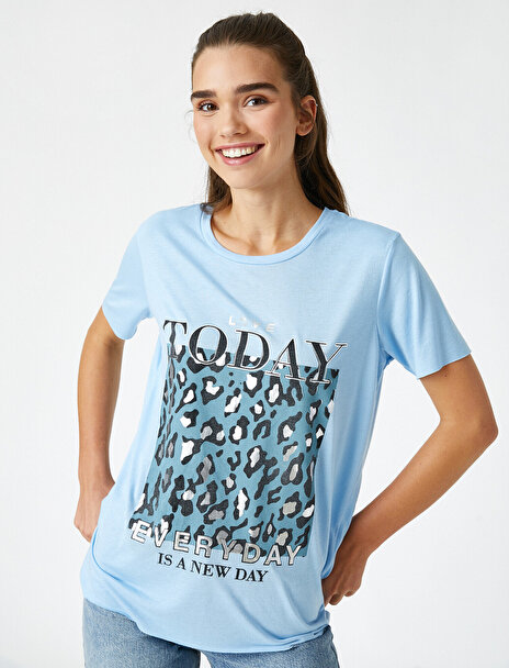 Koton Kadın Leopar Baskılı Kısa Kollu Tişört