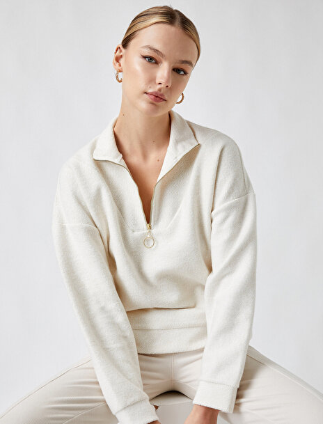 Koton Kadın Yakası Fermuarlı Uzun Kollu Triko Kazak