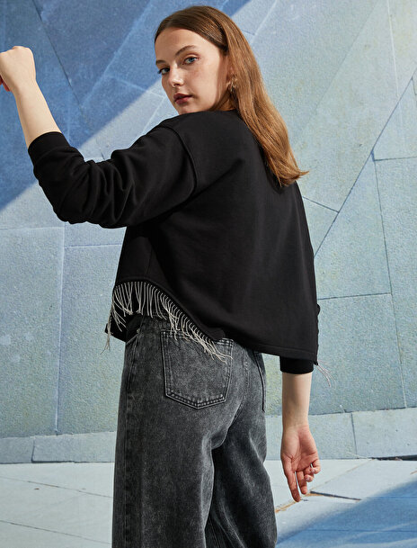 Koton Kadın Beli Parlak Taşlı Püsküllü Bisiklet Yaka Sweatshirt Koton Kadın Beli Parlak Taşlı Püsküllü Bisiklet Yaka Sweatshirt