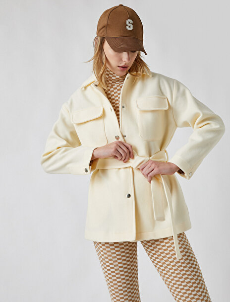 Koton Kadın Kapaklı Cepli Kuşaklı Ceket