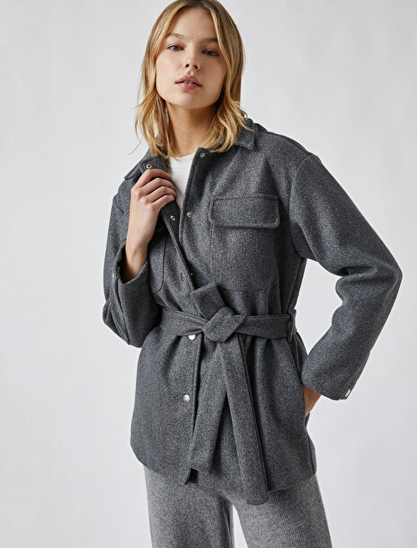 Koton Kadın Kapaklı Cepli Kuşaklı Ceket
