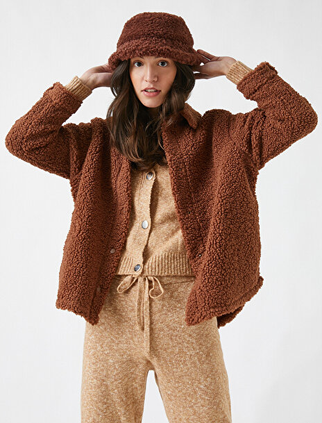 Koton Kadın Katlı Yaka Düğmeli Peluş Ceket