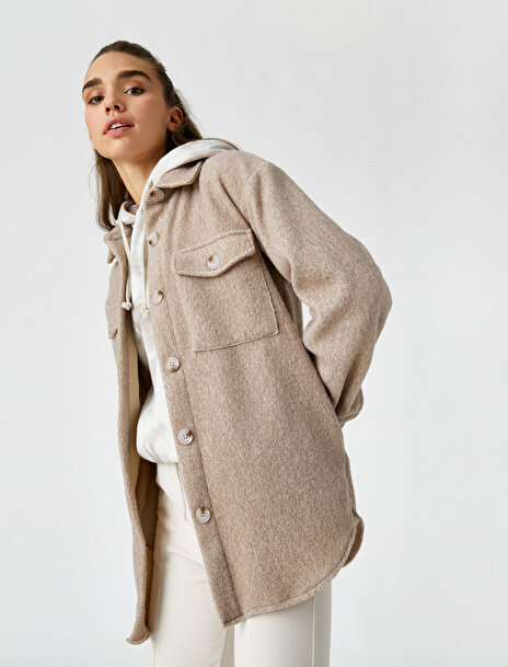 Koton Kadın Katlı Yaka Kapaklı Cepli Düğmeli Gömlek Ceket Koton Kadın Katlı Yaka Kapaklı Cepli Düğmeli Gömlek Ceket