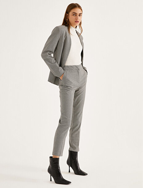 Koton Kadın Kısa Paça Cepli Pantolon Kareli