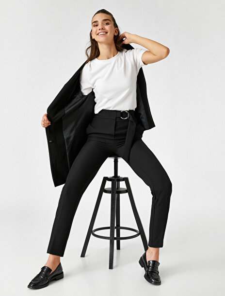 Koton Kadın Yüksek Bel Kemerli Kumaş Havuç Pantolon