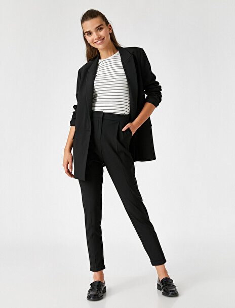 Koton Kadın Yüksek Bel Önden Pileli Cepli Kumaş Havuç Pantolon Koton Kadın Yüksek Bel Önden Pileli Cepli Kumaş Havuç Pantolon