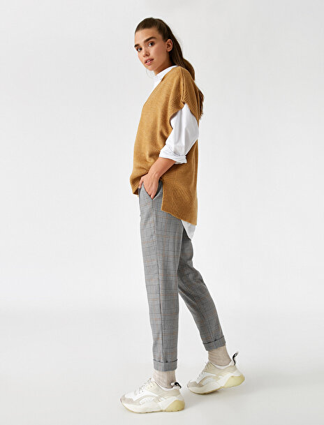 Koton Kadın Kareli Cepli Duble Paça Dokuma Pantolon Koton Kadın Kareli Cepli Duble Paça Dokuma Pantolon