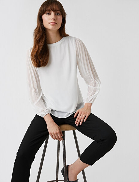 Koton Kadın Kolları Pileli Bluz Transparan