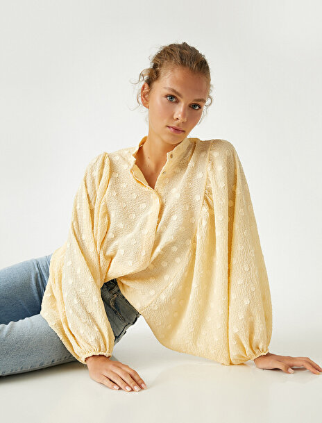 Koton Kadın Puantiyeli Balon Kollu Hakim Yaka Gömlek