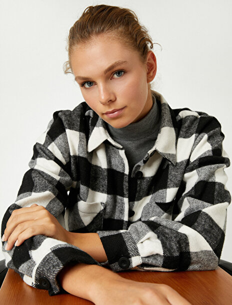 Koton Kadın Kareli Uzun Kollu Cepli Düğmeli Oduncu Gömleği