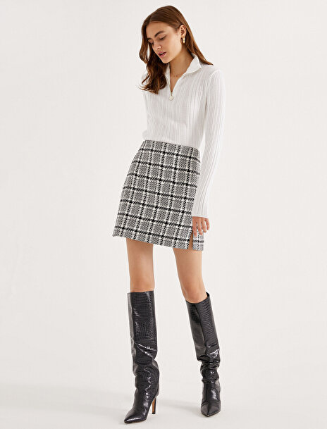 Koton Kadın Ekoseli Etek Önden Yirtmaçli Mini