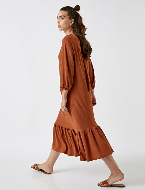 Koton Kadın Kolları Lastikli Elbise V Yaka Uzun Kol Fırfırlı 3/4 Kol