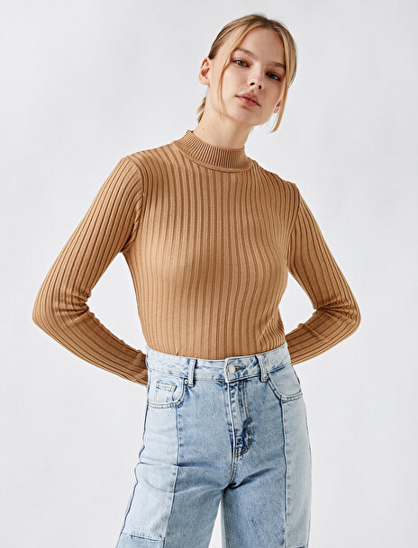 Koton Kadın Yarım Balıkçı Yaka Ribanalı Uzun Kollu Triko Kazak
