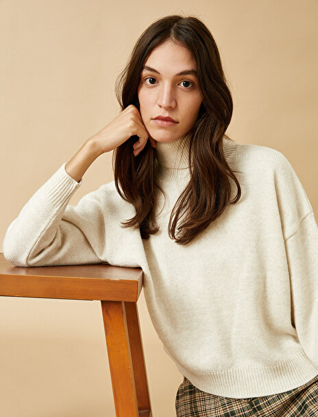 Koton Kadın Balıkçı Yaka Oversize Kazak