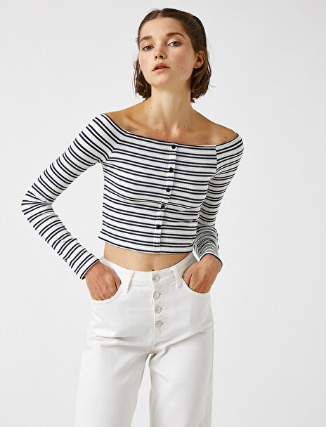 Koton Ole Genç Kız Çizgili Tişört Oyuk Yaka Dügme Detayli Uzun Kollu Koton Ole Genç Kız Çizgili Tişört Oyuk Yaka Dügme Detayli Uzun Kollu
