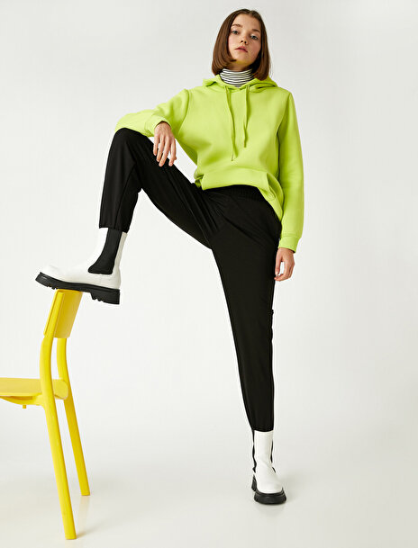 Koton Ole Genç Kız Jogger Cepli Eşofman Altı Beli Paçası Lastikli Koton Ole Genç Kız Jogger Cepli Eşofman Altı Beli Paçası Lastikli