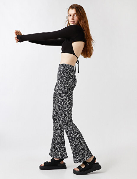 Koton Ole Genç Kız Çiçek Desenli Ispanyol Paça Pantolon Rahat Kesim