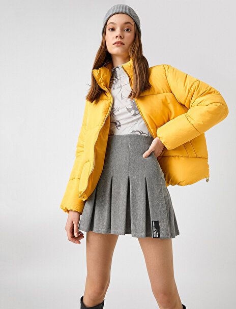 Koton Kadın Fermuarlı Dik Yaka Şişme Mont