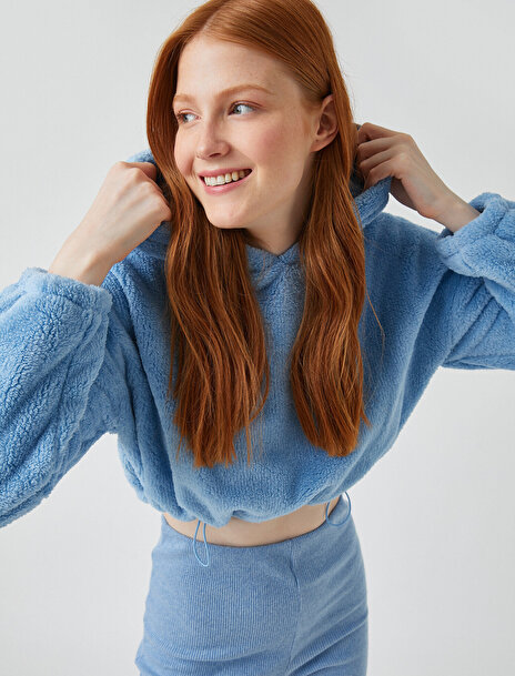 Koton Ole Genç Kız Crop Peluş Uzun Kollu Sweatshirt