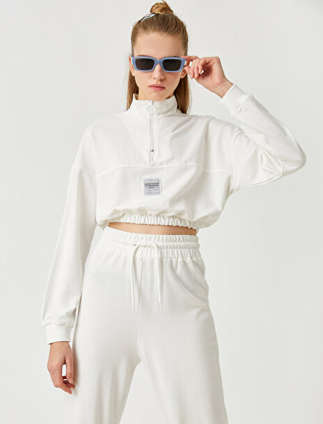 Koton Ole Genç Kız Baskılı Fermuarlı Crop Sweatshirt Koton Ole Genç Kız Baskılı Fermuarlı Crop Sweatshirt