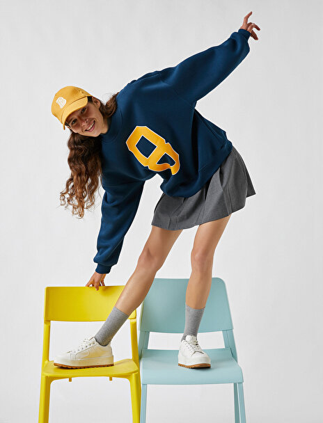 Koton Ole Genç Kız Yarım Balıkçı Baskılı Oversize Sweatshirt