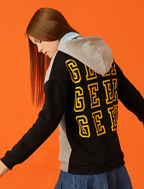 Koton Ole Genç Kız Warner Bros Lisanlı Kapüşonlu Baskılı Sweatshirt