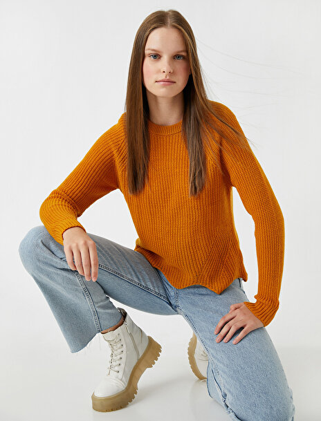 Koton Ole Genç Kız Bisiklet Yaka Kazak Zikzak Kesim Detaylı Koton Ole Genç Kız Bisiklet Yaka Kazak Zikzak Kesim Detaylı