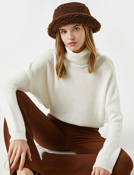 Koton Ole Genç Kız Balıkçı Yaka Ribanalı Oversize Kazak Koton Ole Genç Kız Balıkçı Yaka Ribanalı Oversize Kazak