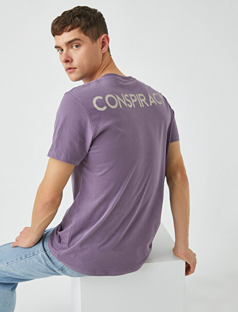 Koton Erkek Arkası Baskılı Tişört