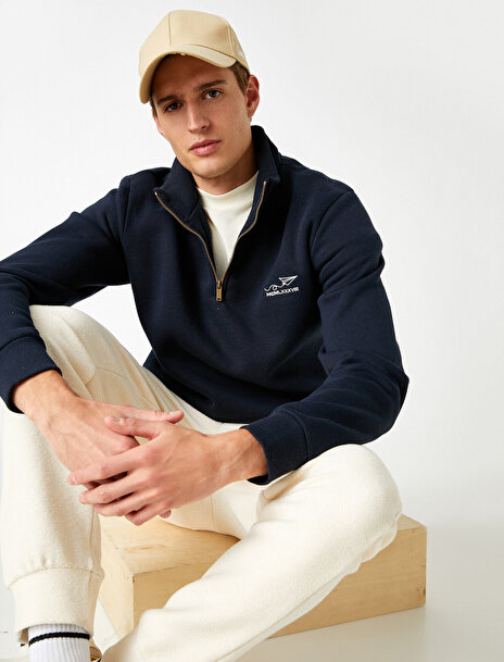 Koton Erkek Yarım Fermuarlı İşlemeli Sweatshirt