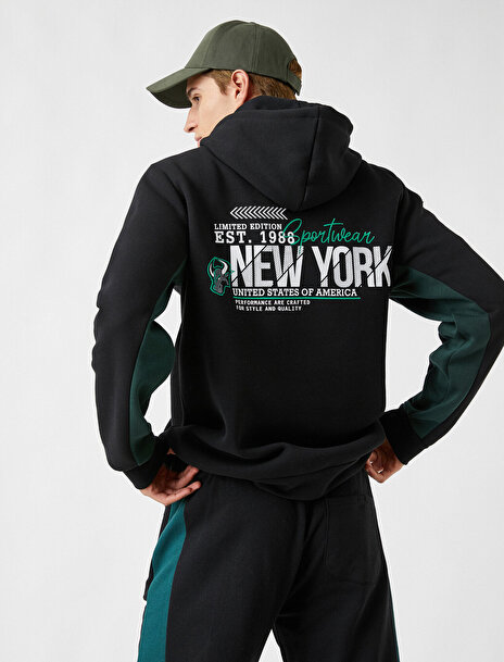 Koton Erkek Arkası Baskılı Kapşonlu Sweatshirt