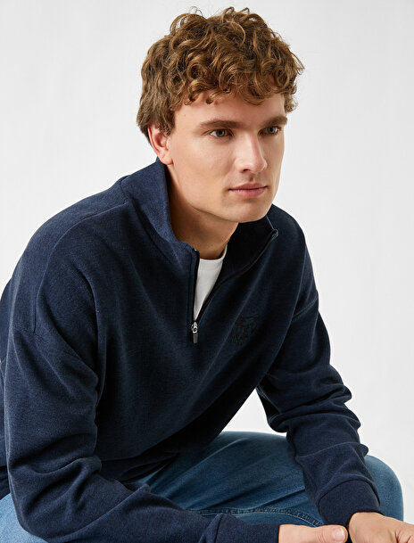 Koton Erkek Buldog İşlemeli Yarım Fermuarlı Sweatshirt Koton Erkek Buldog İşlemeli Yarım Fermuarlı Sweatshirt