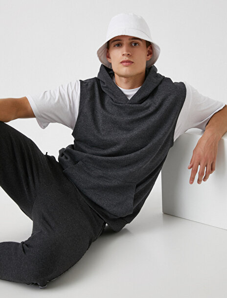 Koton Erkek Kapüşonlu Kolsuz Sweatshirt