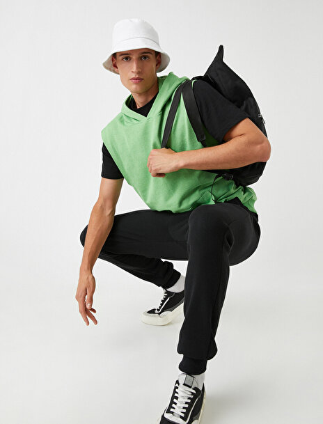 Koton Erkek Kapüşonlu Kolsuz Sweatshirt