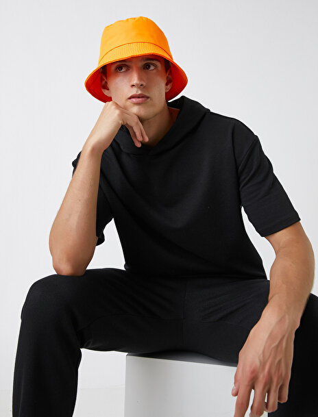 Koton Erkek Kısa Kollu Kapüşonlu Sweatshirt Koton Erkek Kısa Kollu Kapüşonlu Sweatshirt