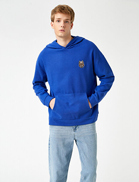Koton Erkek Minimal İşlemeli Sweatshirt Kapşonlu Koton Erkek Minimal İşlemeli Sweatshirt Kapşonlu