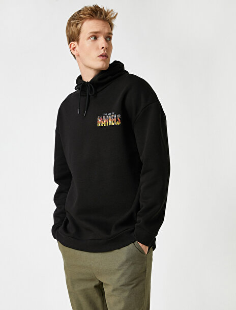 Koton Erkek Marvel Oversize Kapüşonlu Sweatshirt Lisanslı Baskılı Koton Erkek Marvel Oversize Kapüşonlu Sweatshirt Lisanslı Baskılı