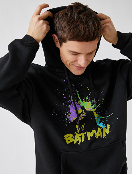 Koton Erkek Batman Kapşonlu Sweatshirt Lisanslı Baskılı Koton Erkek Batman Kapşonlu Sweatshirt Lisanslı Baskılı