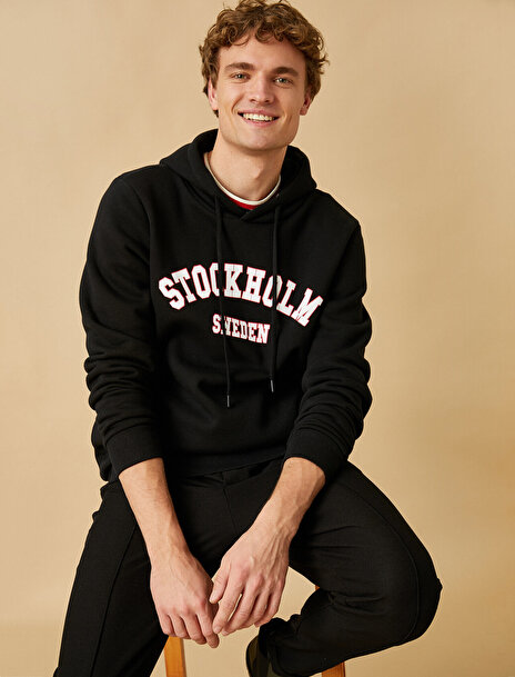 Koton Erkek Stockholm Baskılı Kapüşonlu Sweatshirt