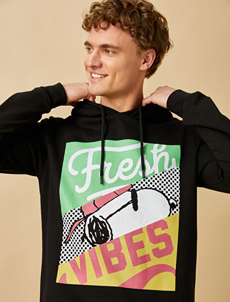 Koton Erkek Snoopy Kapüşonlu Sweatshirt Lisanslı Baskılı Koton Erkek Snoopy Kapüşonlu Sweatshirt Lisanslı Baskılı