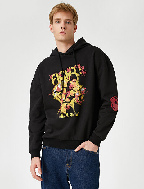 Koton Erkek Mortal Kombat Oversize Kapşonlu Sweatshirt Lisanslı Baskılı Koton Erkek Mortal Kombat Oversize Kapşonlu Sweatshirt Lisanslı Baskılı
