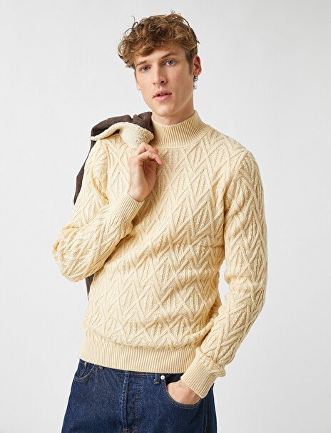 Koton Erkek Balıkçı Yaka Jakarlı Kazak